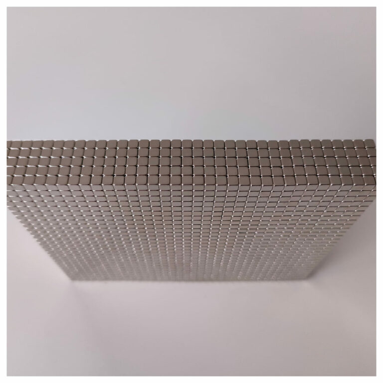 Neodym Würfelmagnet 3x3x3mm N52, Quader, Block, Vernickelt, max °80 ...